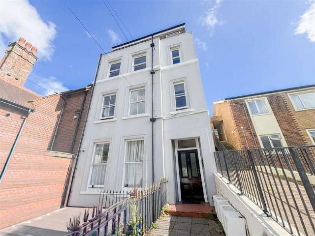 2 Bedroom Property