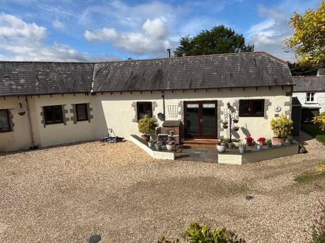 2 Bedroom Property