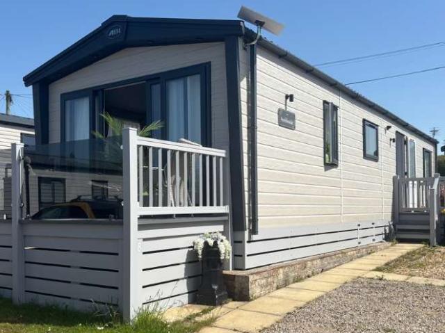 2 Bedroom Property