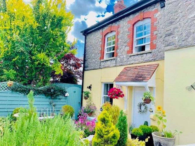 2 Bedroom Property
