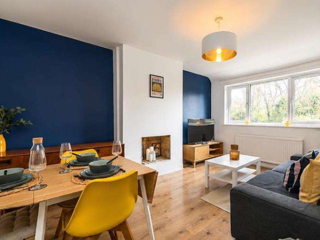 2 Bedroom Property