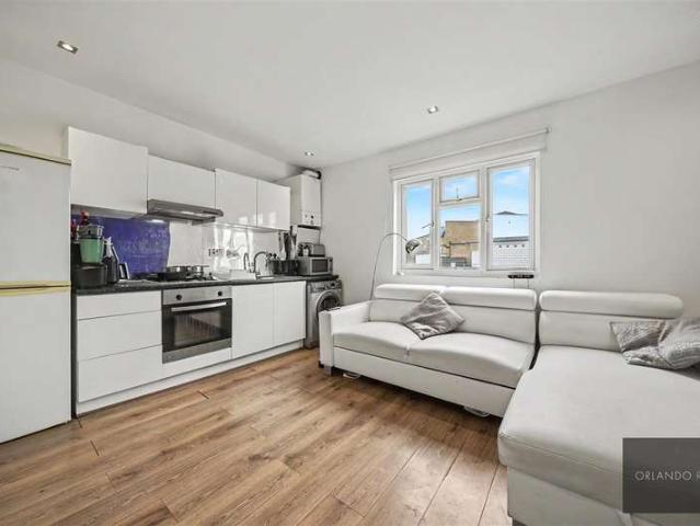 2 Bedroom Apartment Flat