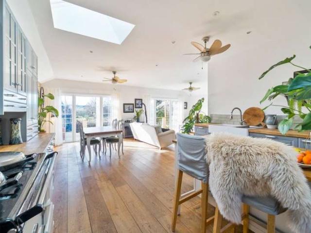 2 Bedroom Property