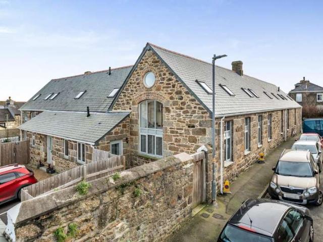 2 Bedroom Property