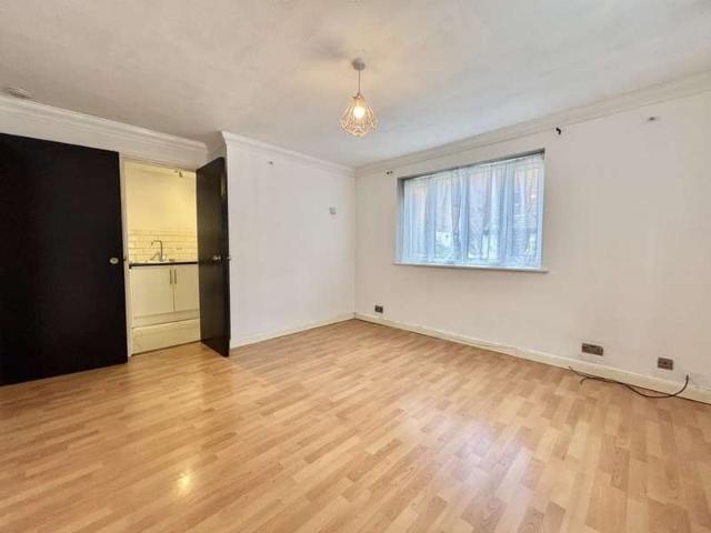 2 Bedroom Property