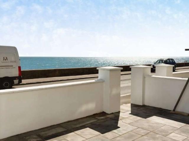 2 Bedroom Property