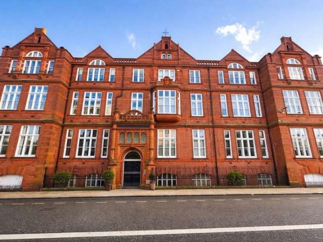 2 Bedroom Property