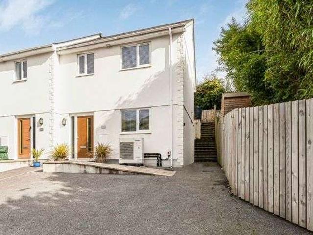 2 Bedroom Property