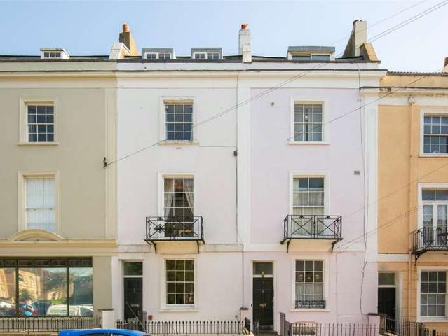 2 Bedroom Property