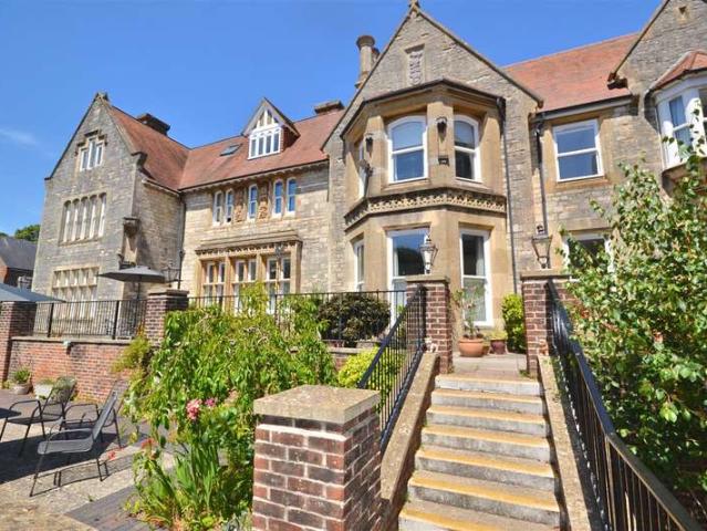 2 Bedroom Property