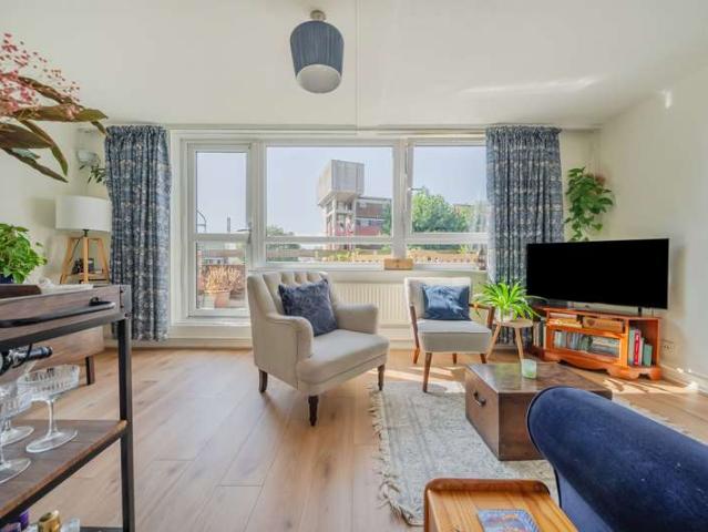 2 Bedroom Flat