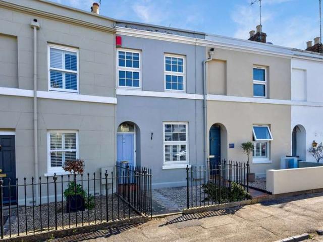 2 Bedroom Property