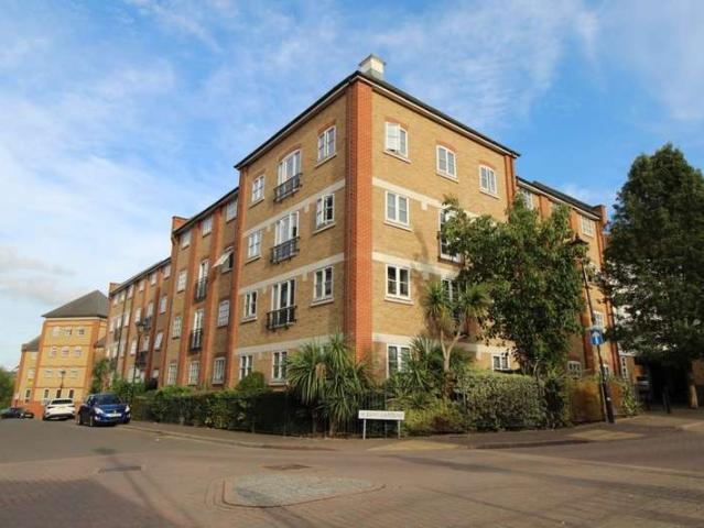 2 Bedroom Property