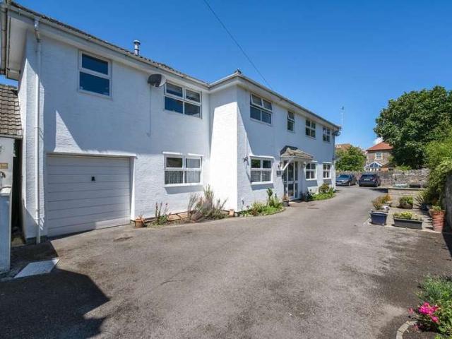 2 Bedroom Property