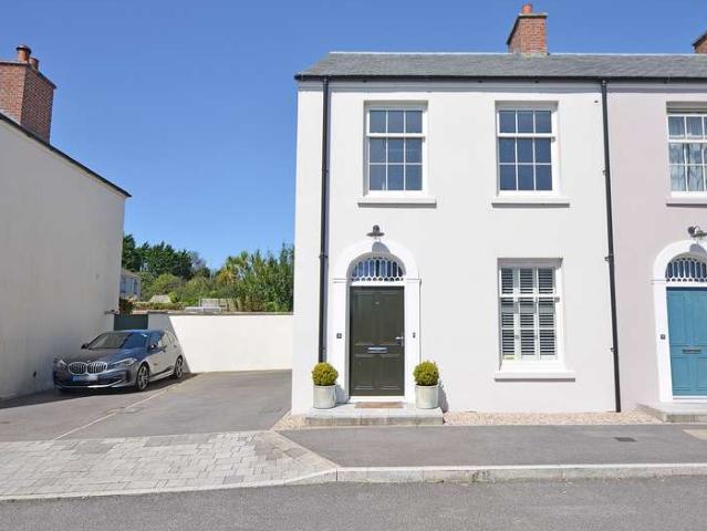 2 Bedroom Property