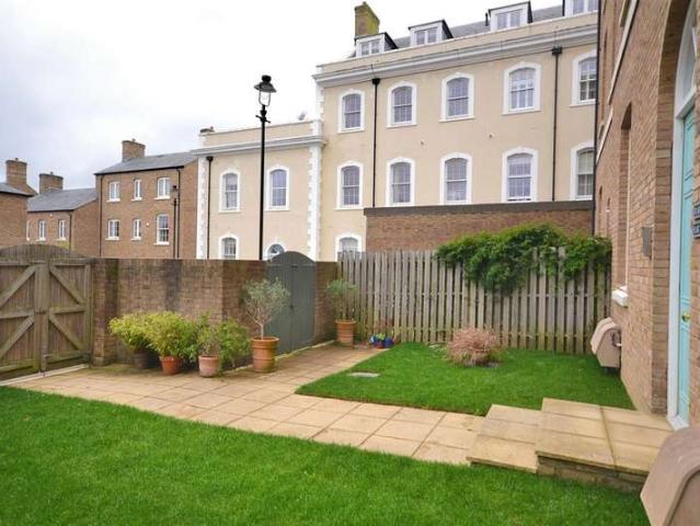 2 Bedroom Property
