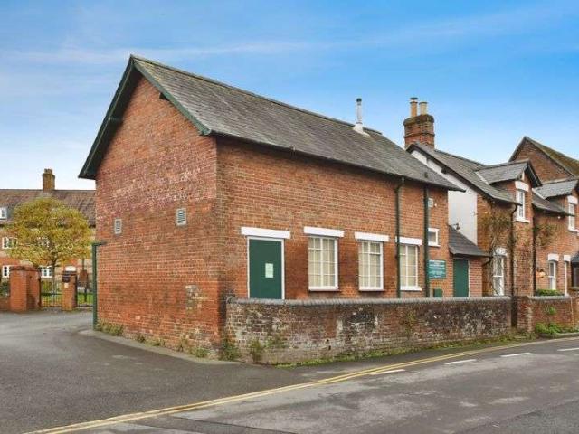 2 Bedroom Property