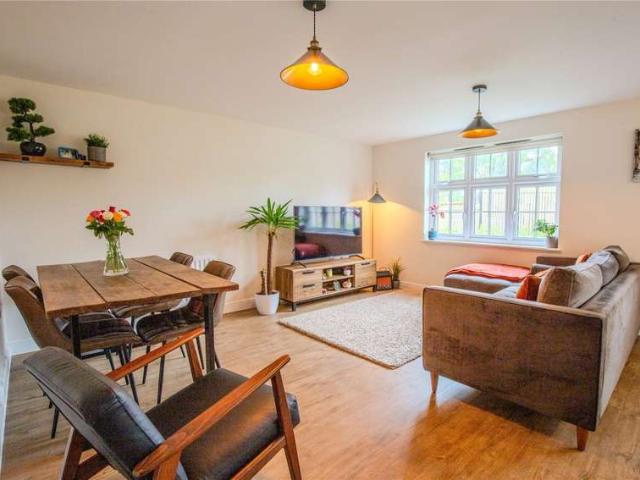 2 Bedroom Property