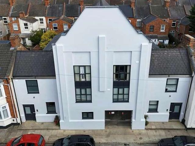 2 Bedroom Property