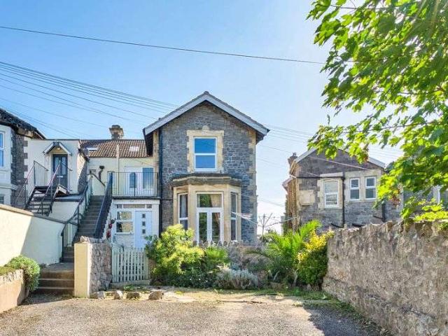 2 Bedroom Property