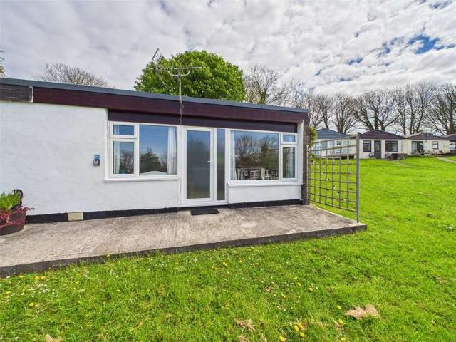 2 Bedroom Property