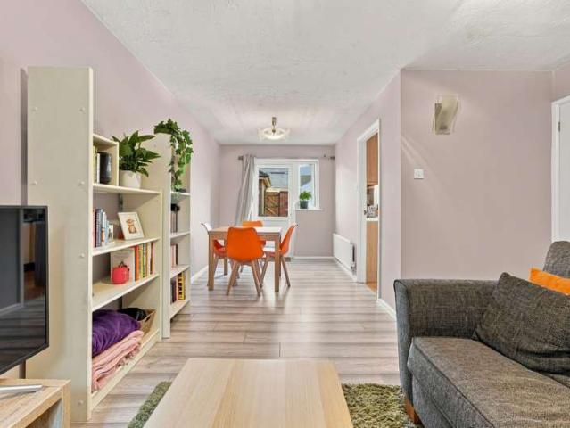 2 Bedroom Property