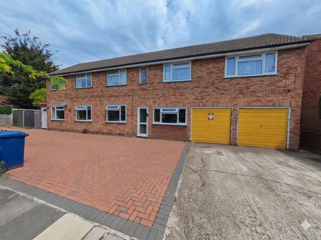 2 Bedroom Property