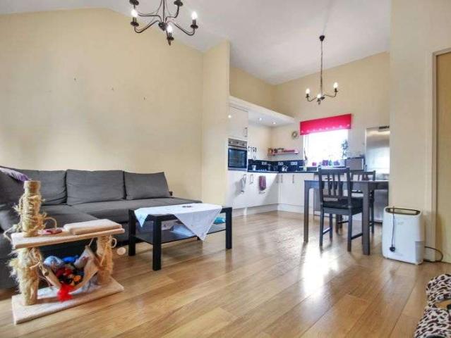 2 Bedroom Property