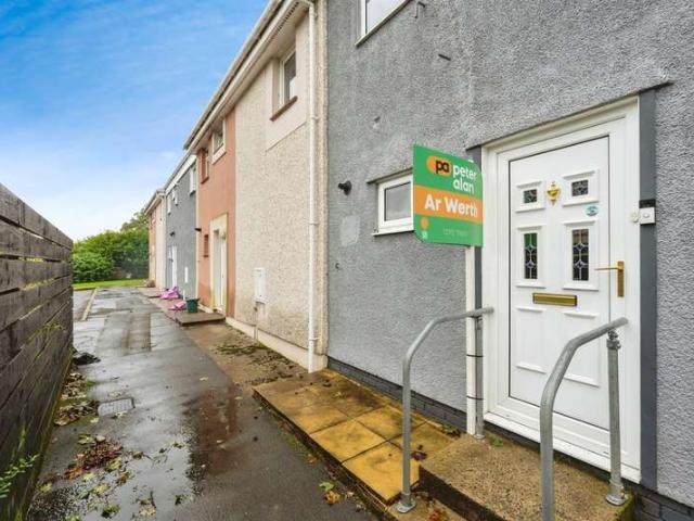 2 Bedroom Property