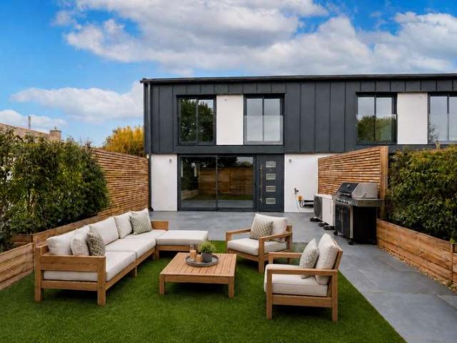 2 Bedroom Property