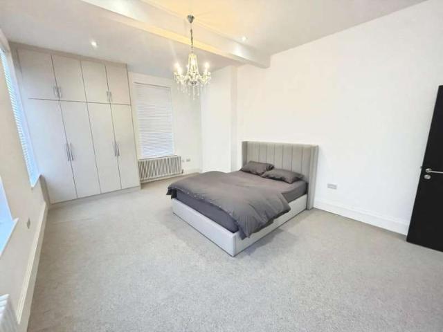 2 Bedroom Property