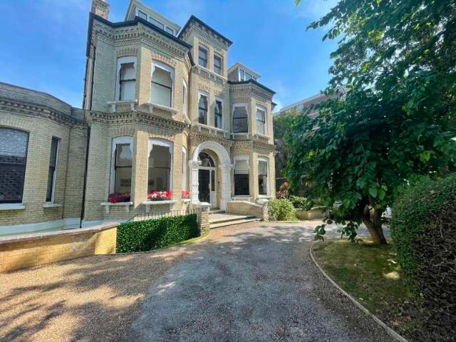 2 Bedroom Property
