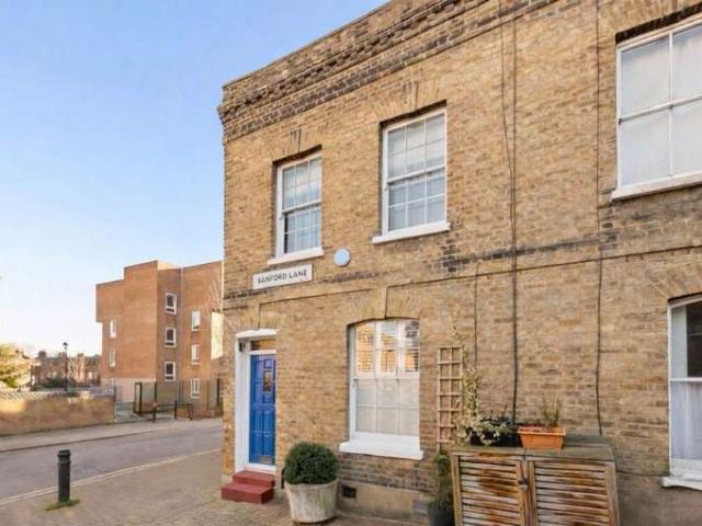 2 Bedroom Property