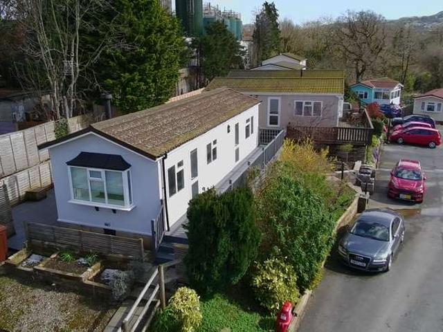2 Bedroom Property