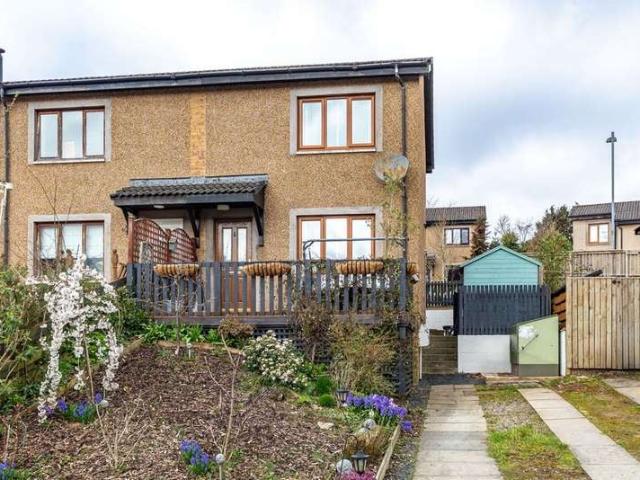 2 Bedroom Property