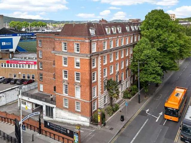 2 Bedroom Property