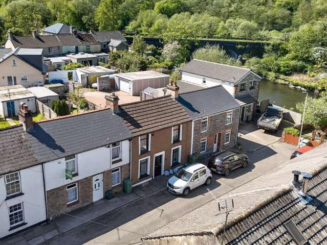 2 Bedroom Property
