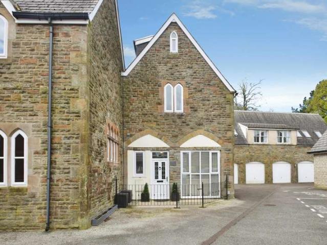2 Bedroom Property