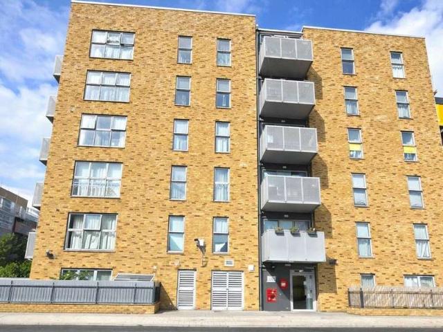 2 Bedroom Property