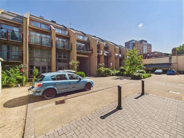 2 Bedroom Property