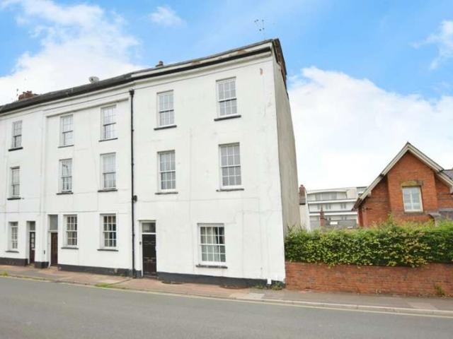 2 Bedroom Flat