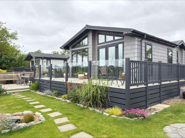 2 Bedroom Property