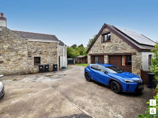 2 Bedroom Property