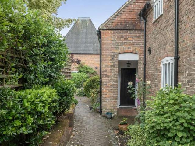 2 Bedroom Property