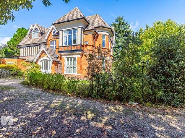 2 Bedroom Property