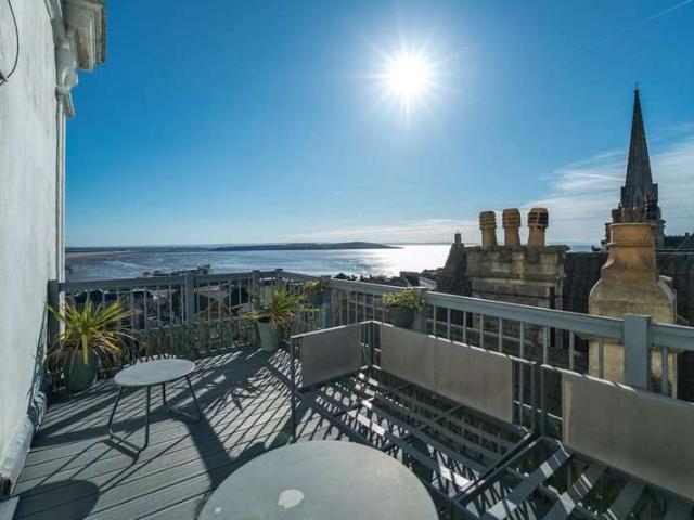 2 Bedroom Property