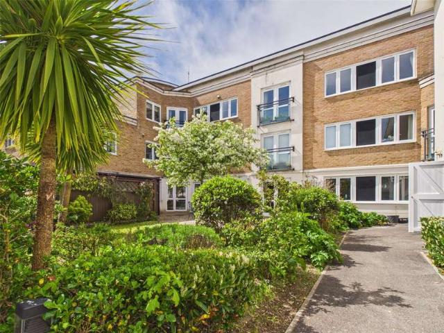 2 Bedroom Property