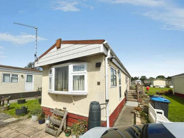 2 Bedroom Property