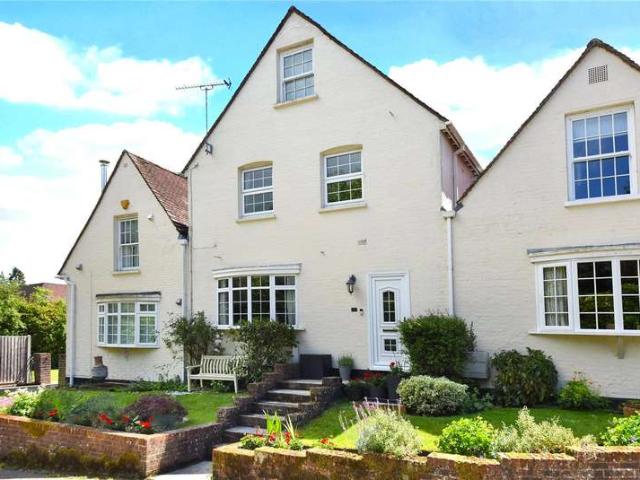 2 Bedroom Property