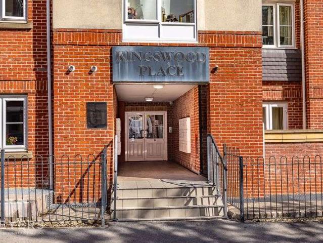 2 Bedroom Property